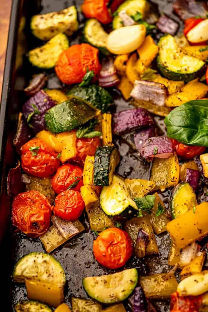 Easy Mediterranean Roasted Vegetables (Oven-Baked in 30 Minutes) – Real ...